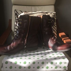 Carthies | Shoes | Brick Grained Leather Boots | Poshmark